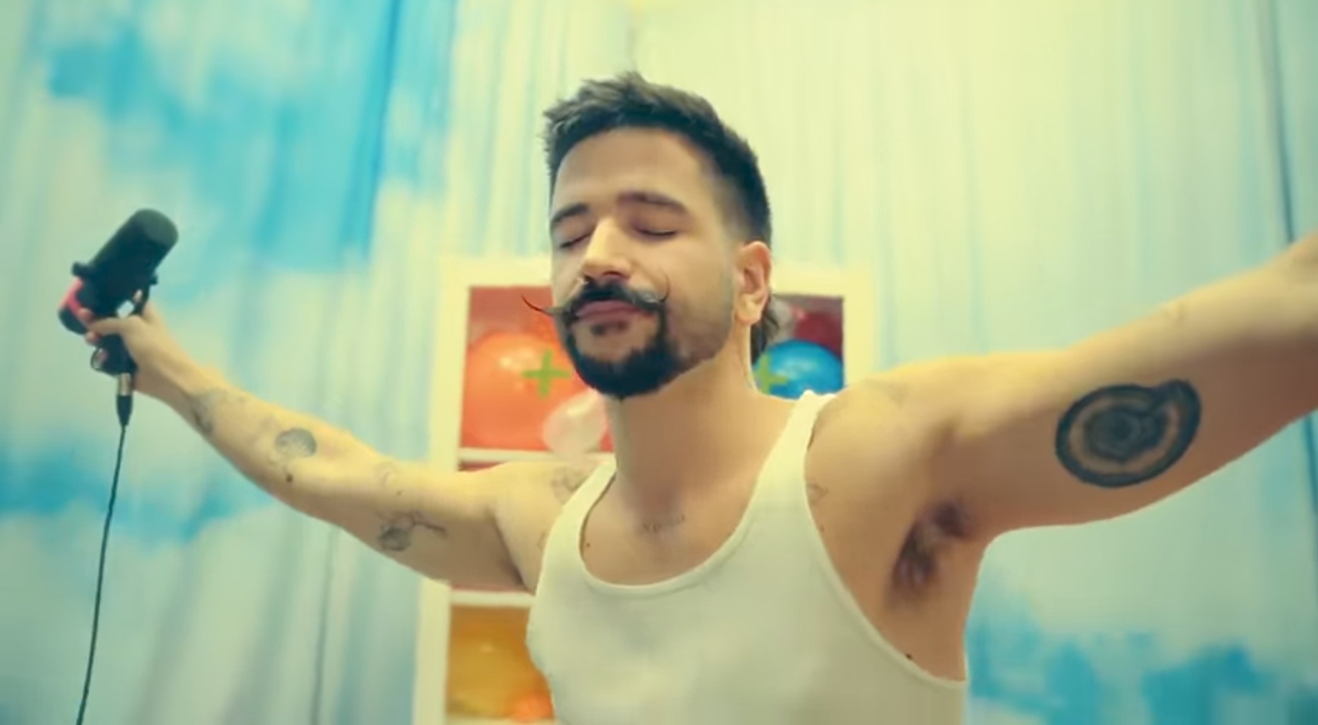 Camilo nos trae su "Autodiagnóstico" y un nuevo E.P. titulado "dos" • Musicalatinaurbana.com™